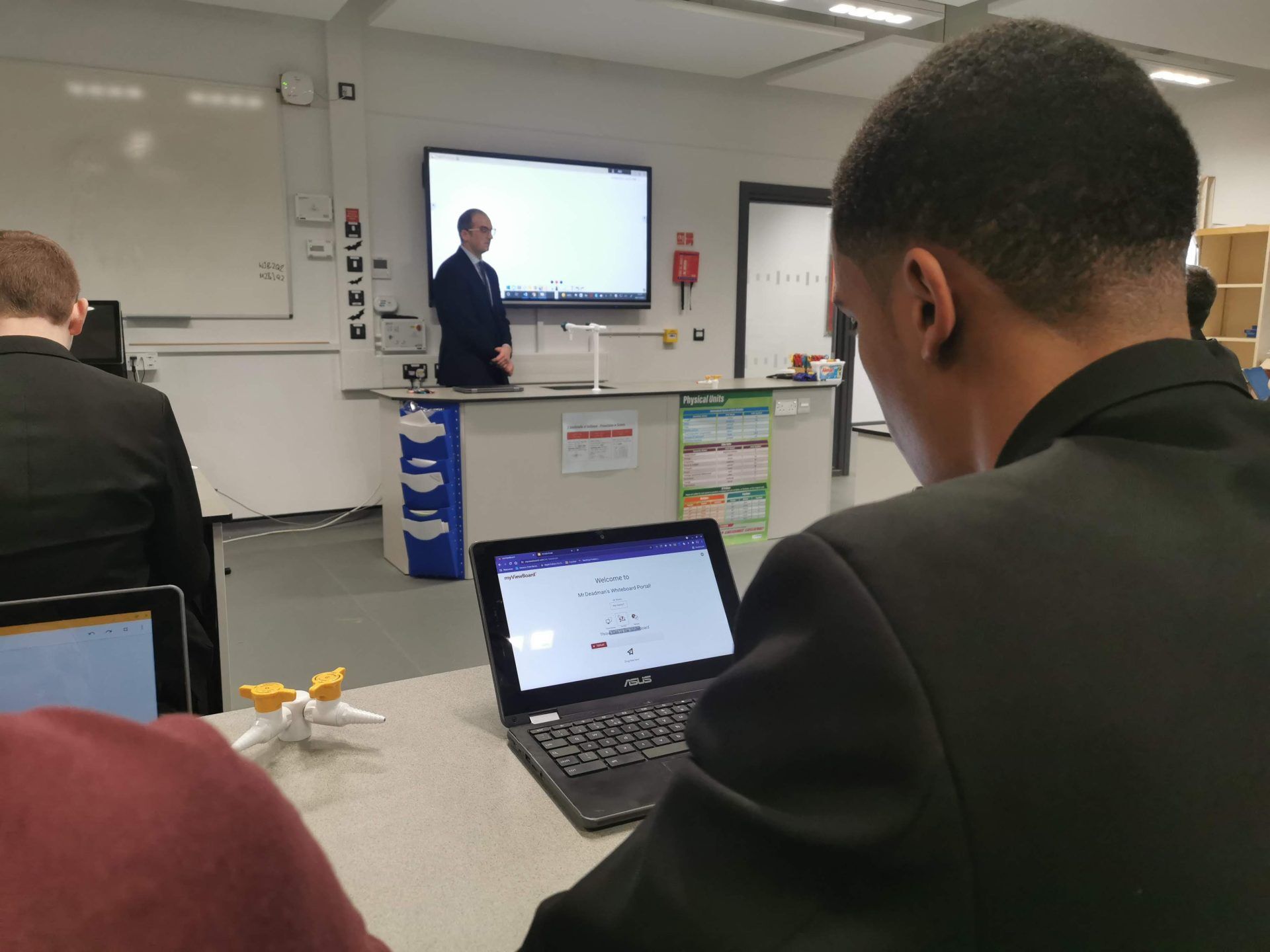 State of the art new build project - The Broxbourne School - Elementary ...
